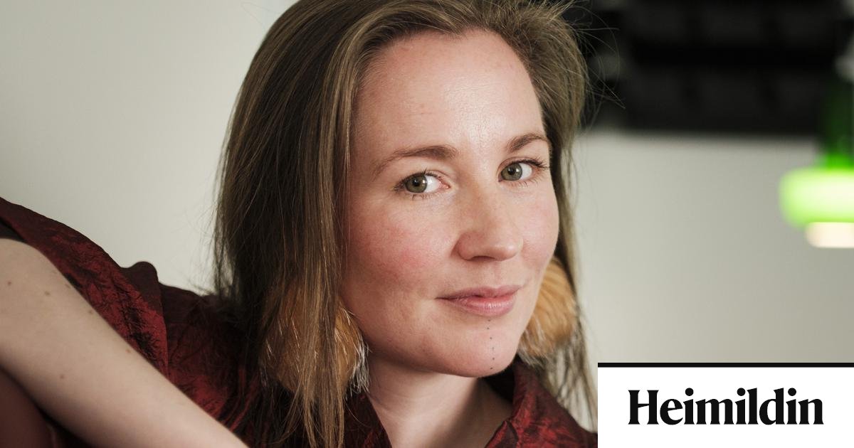 Á milli tveggja heima - Heimildin