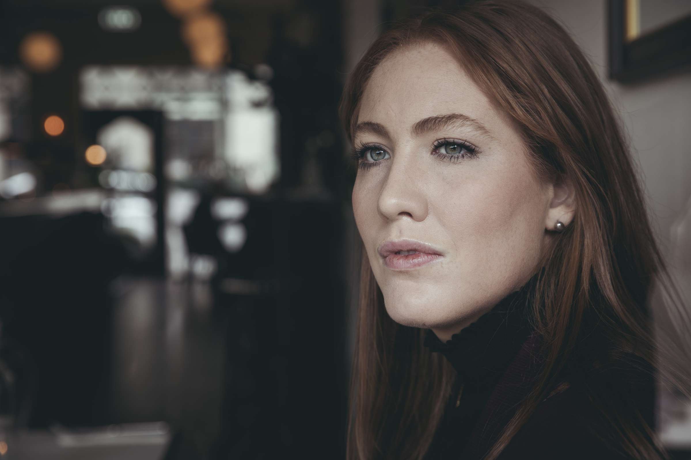 Horfa hraun renna í átt að húsinu: „Ég bara dofin“ - Heimildin