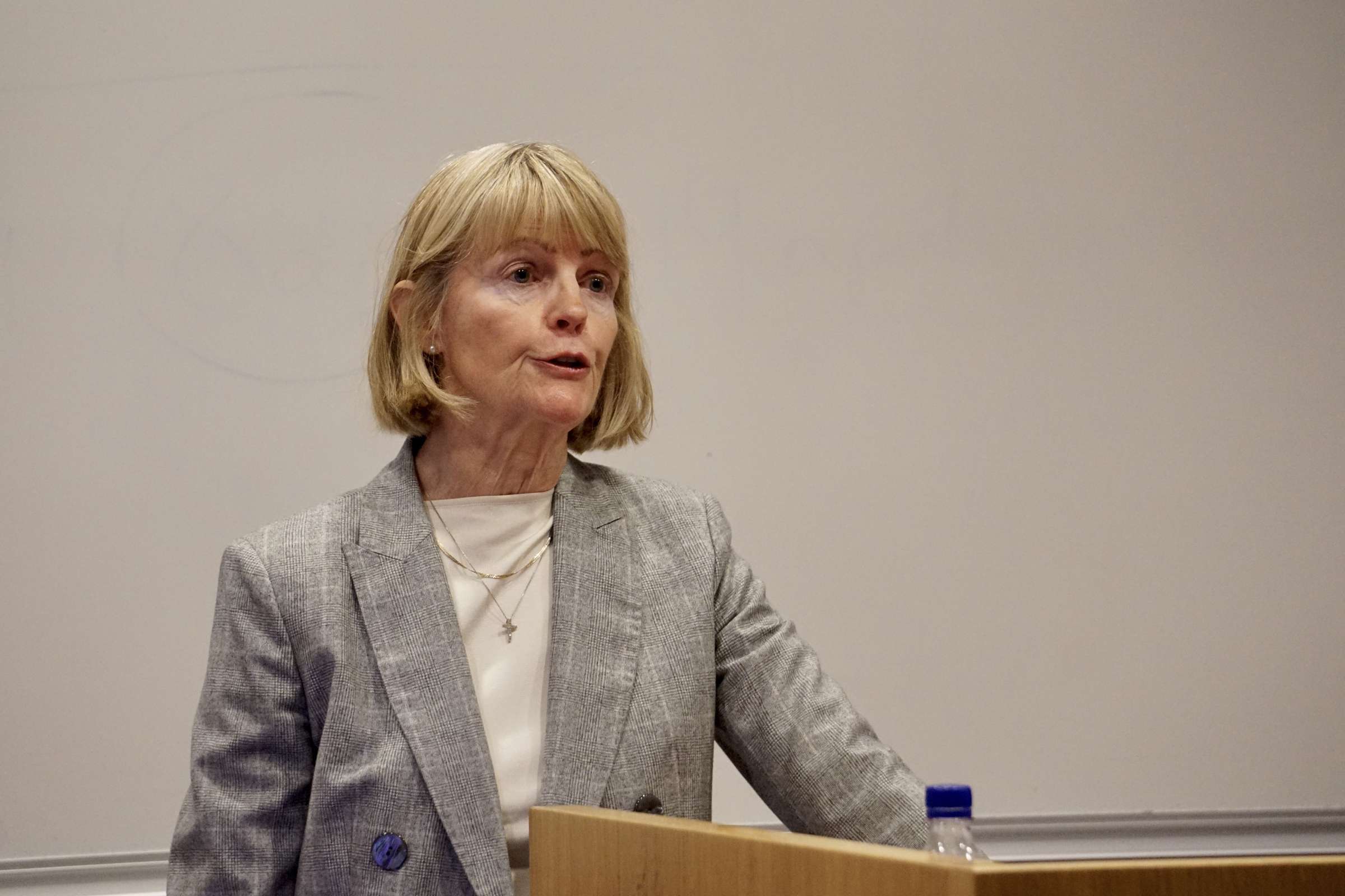 Guðbjörg færir eignarhluti í Ísfélaginu yfir á syni sína fjóra - Heimildin