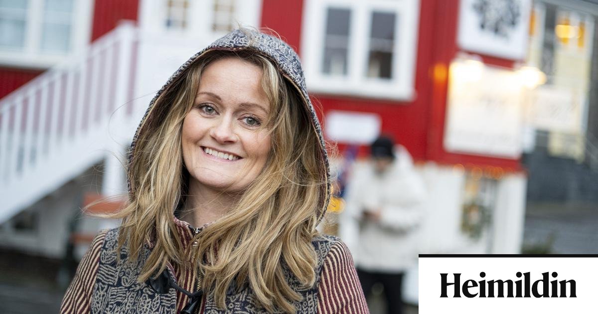 Situr í gamla stólnum hans pabba - Heimildin